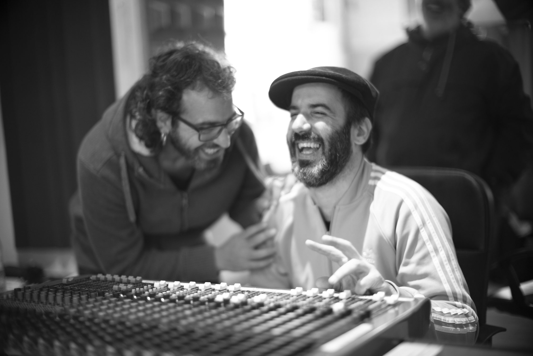 Familia – Piratas Rumbversions